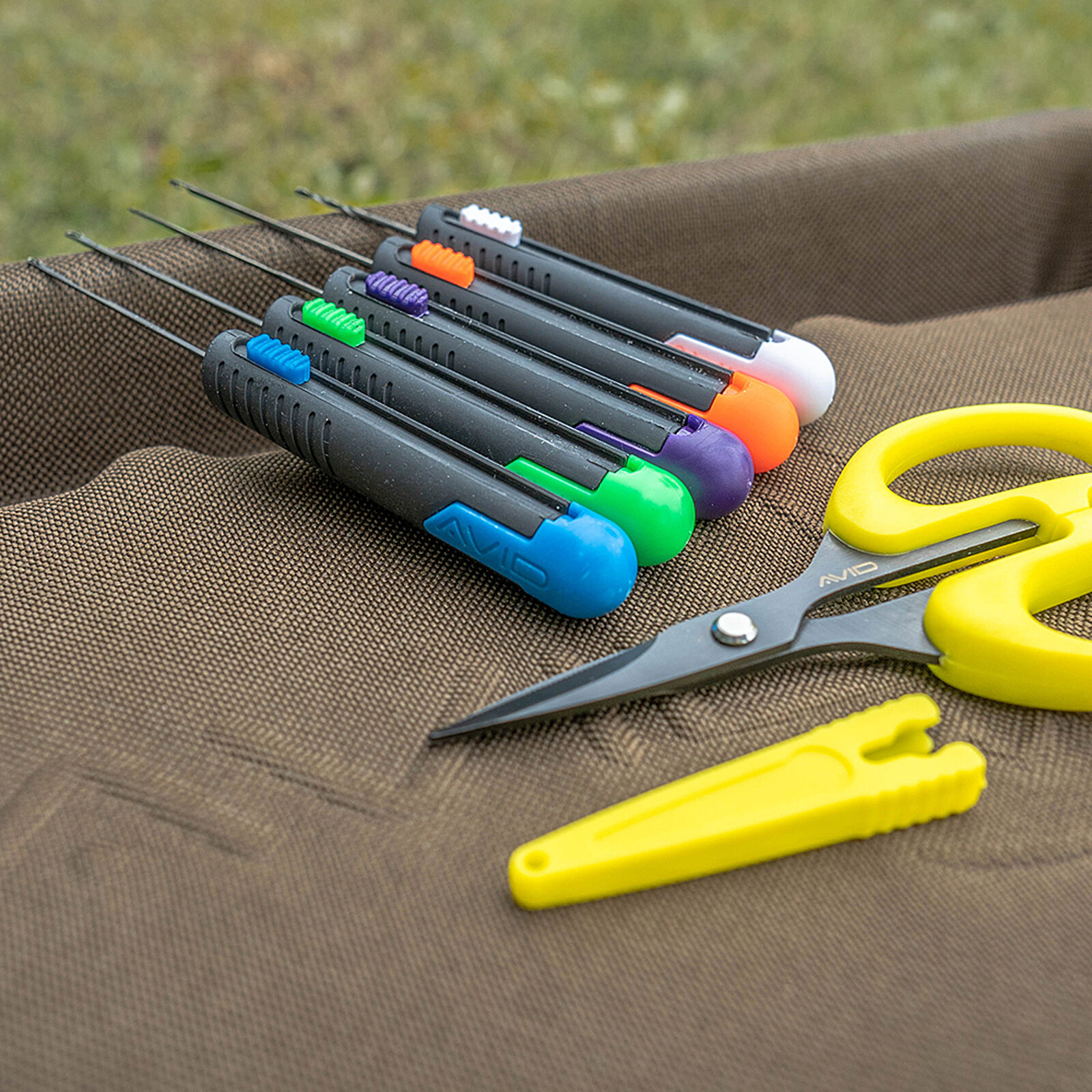 Avid Titanium Scissors | Tackleshop.nl